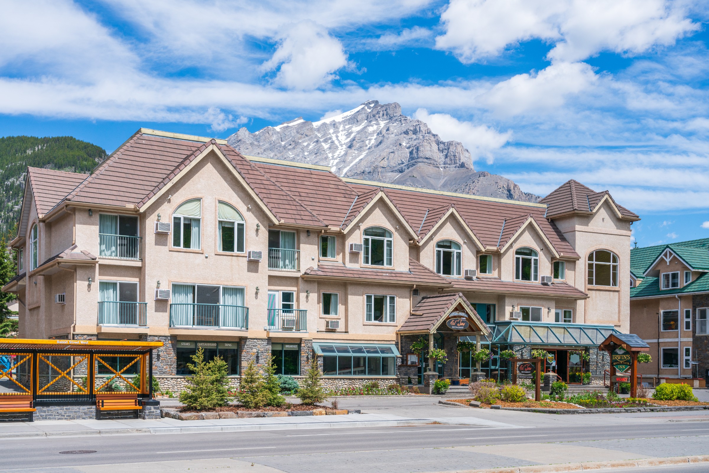 Irwins Mountain Inn | Banff Adventures
