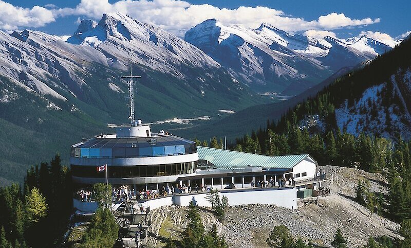 Why We Love Banff Sunrise Sightseeing Tours | Banff Adventures