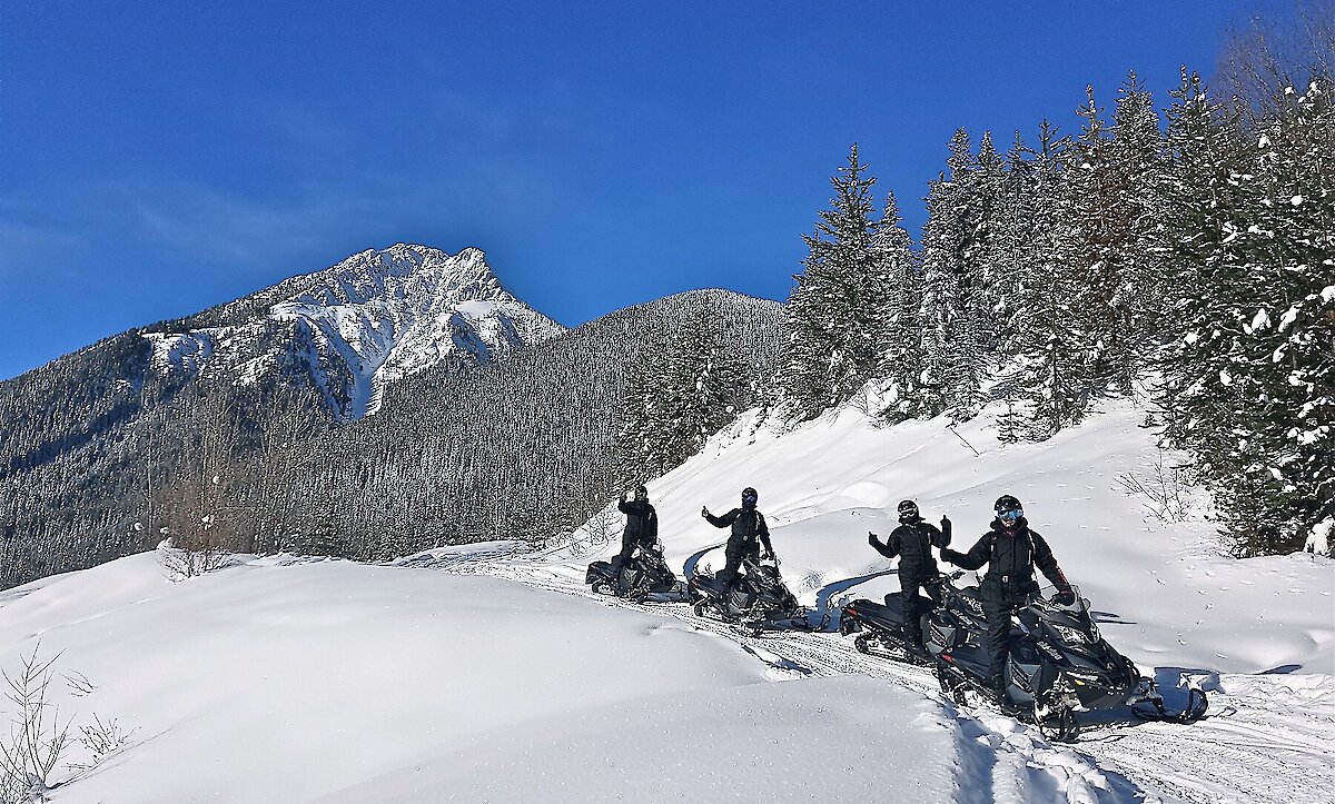 Mountain Spotting: A Brief Guide to Banff’s Mountain Ranges | Banff ...